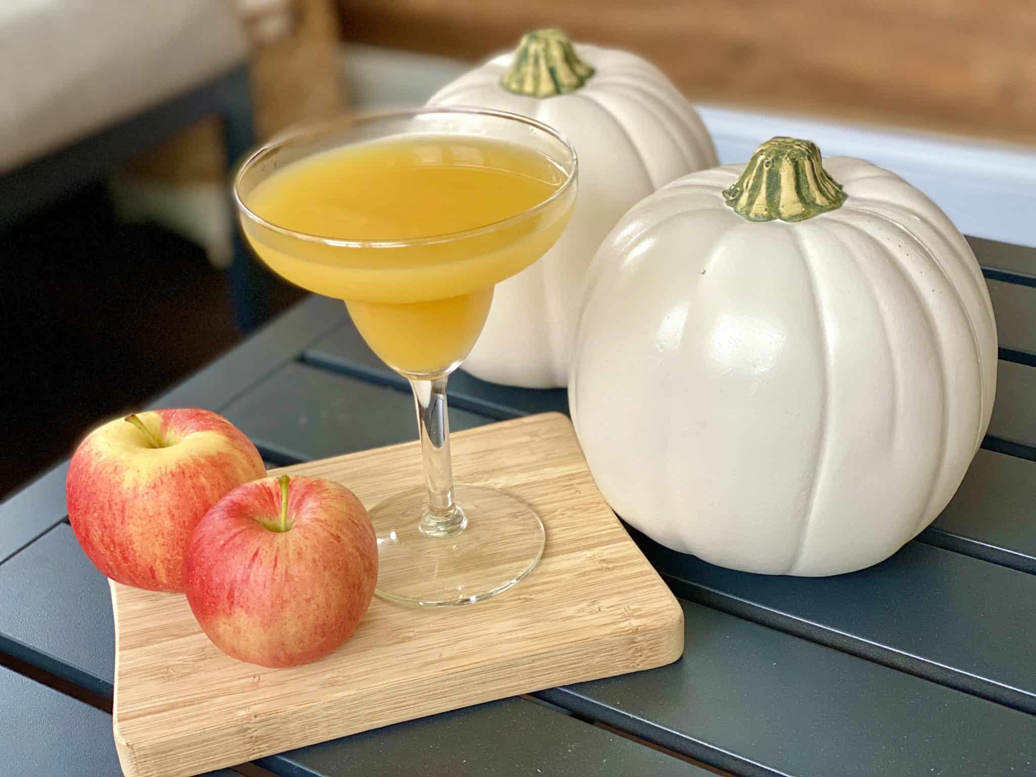 21 Heavenly Apple Cider Cocktail Recipes Your Guests Will Remember ...