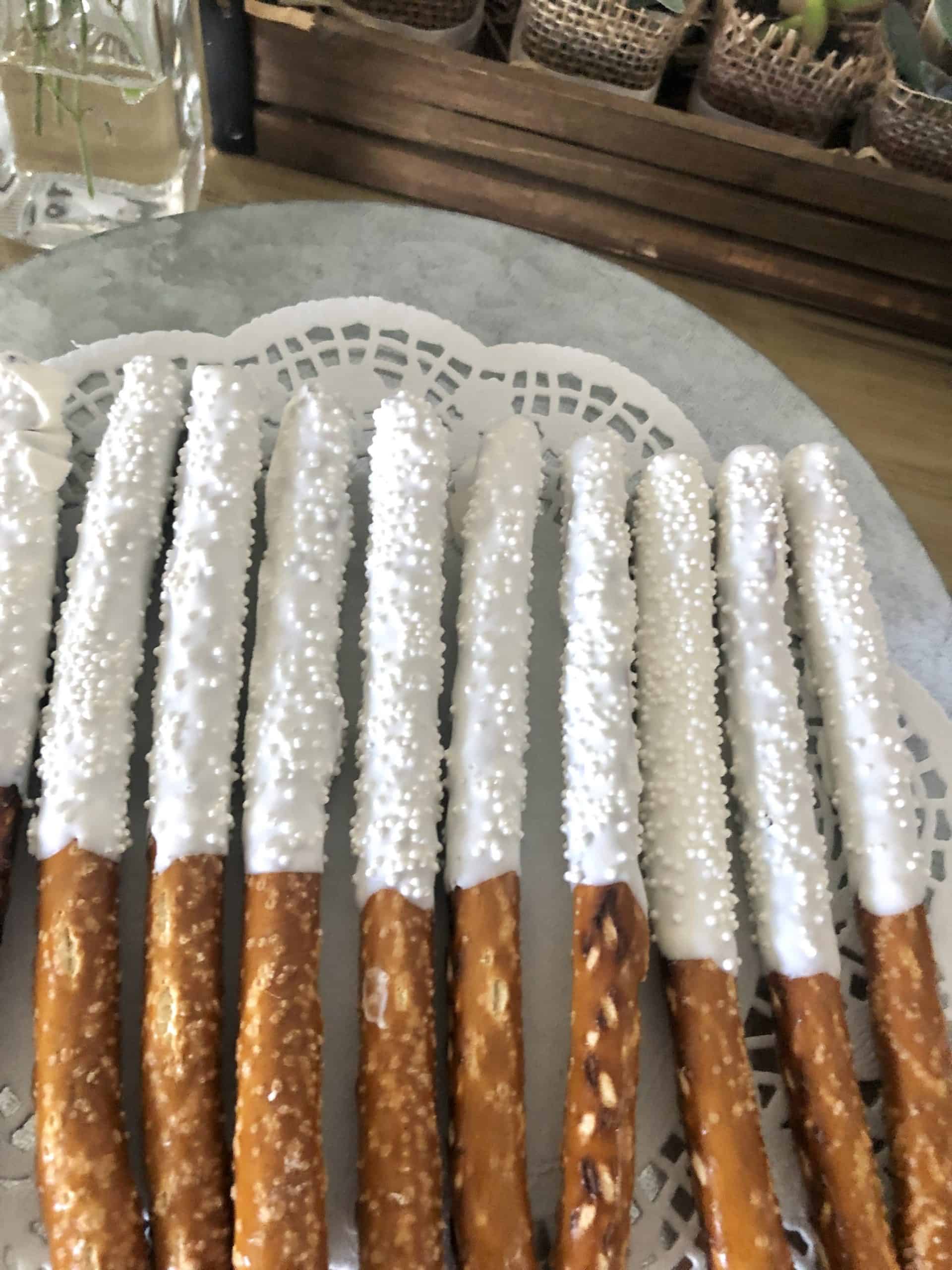 10 Easy DIY Communion Desserts - Craft and Sparkle