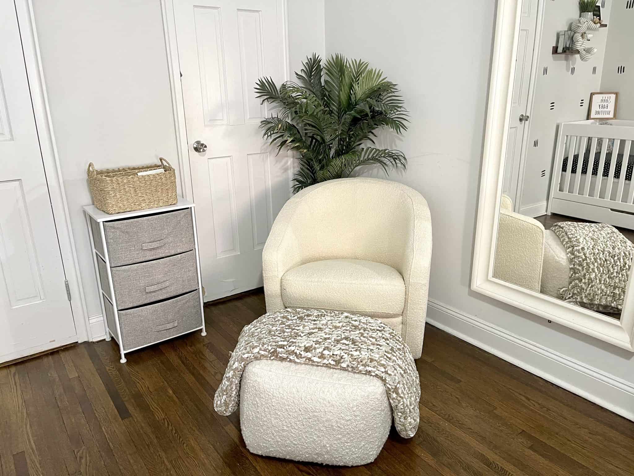 How to Incorporate a Nursery in a 1 Bedroom Apartment - Craft and Sparkle