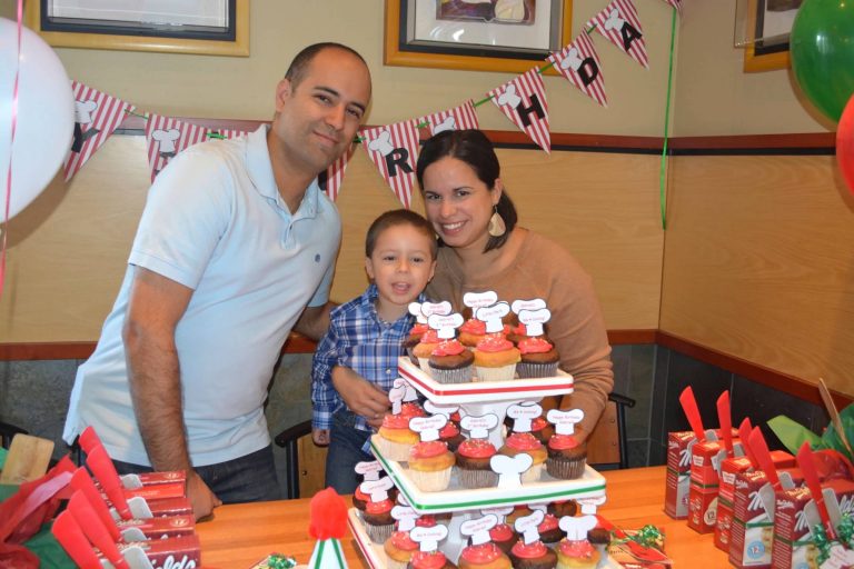 How to Throw an Epic Cooking Birthday Party for Kids (+Recipe Ideas ...