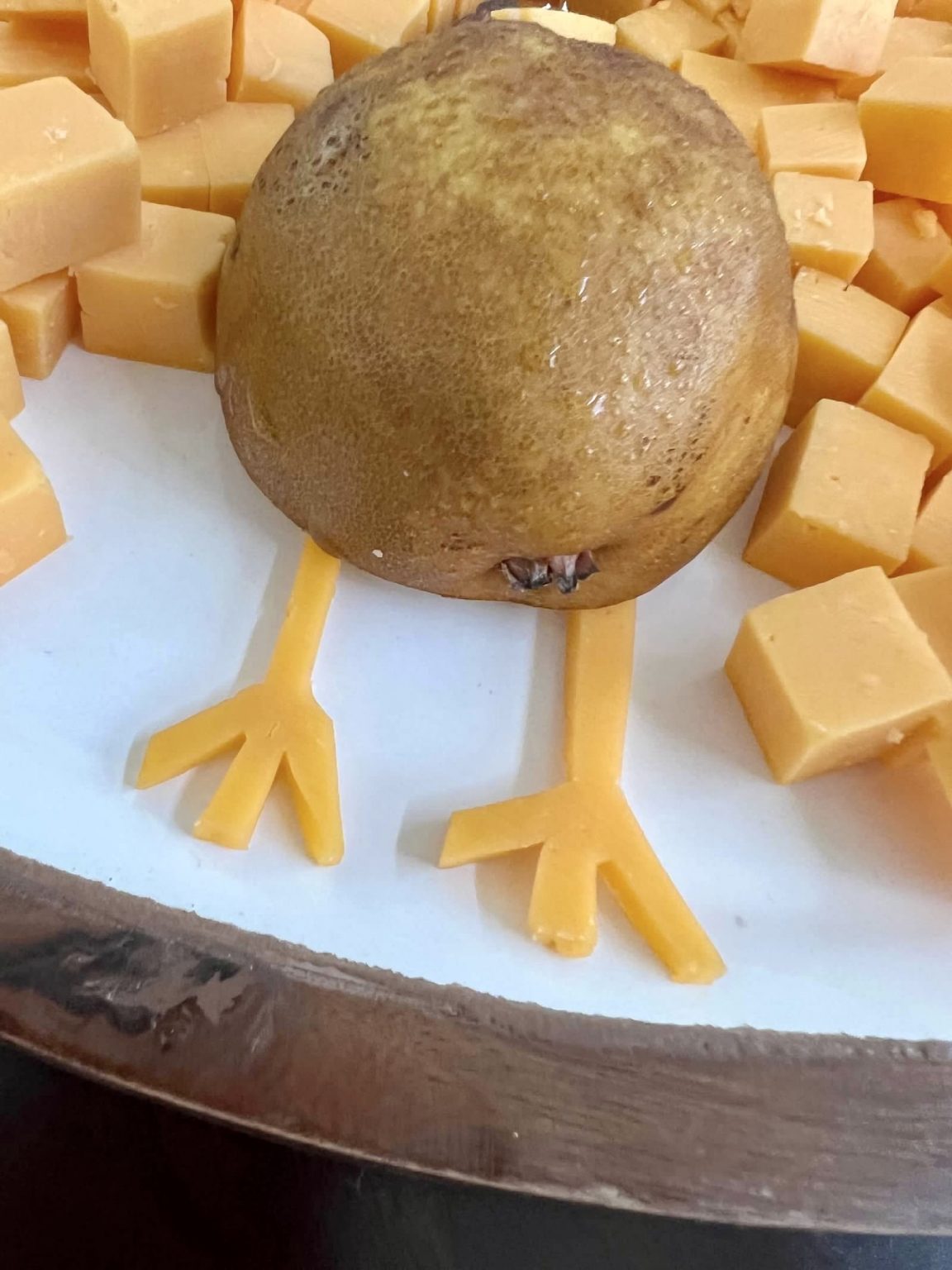 How to Make the Perfect Cheese Board This Thanksgiving - Craft and Sparkle